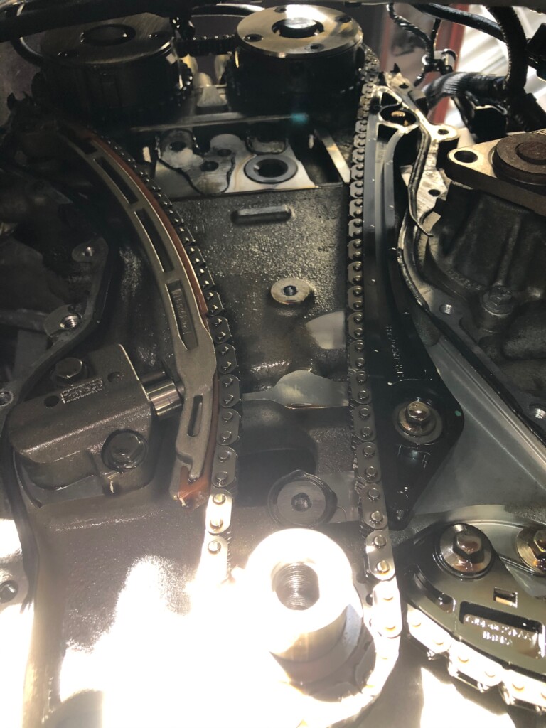 Land Rover Evoque - Engine Problem With Timing Chain Sprocket ...